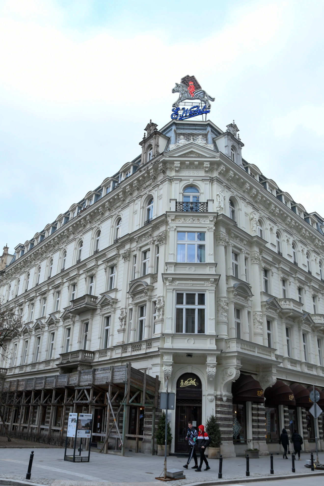 Fabryka Czekolady Wedel - jak wygląda produkcja czekolady? | Skomplikowane
