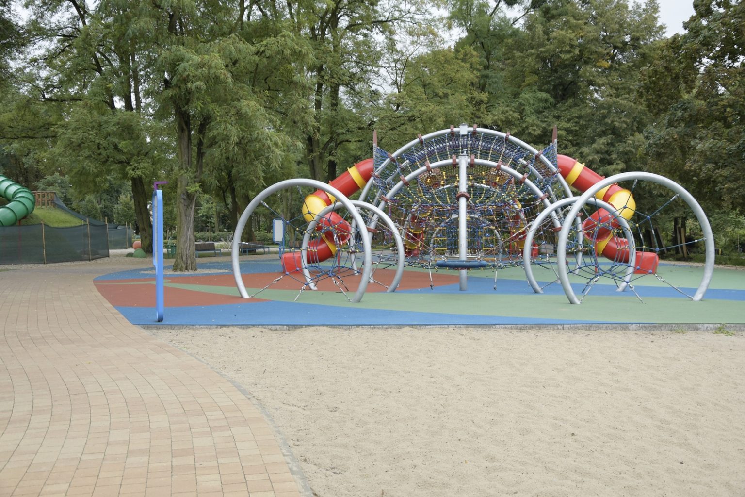 Park Bajka - bajeczny plac zabaw, na którym spędzisz długie godziny ...