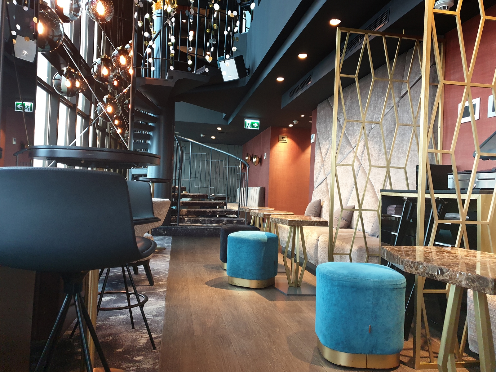 Panorama Sky Bar - najwyżej położony bar w Polsce | Skomplikowane