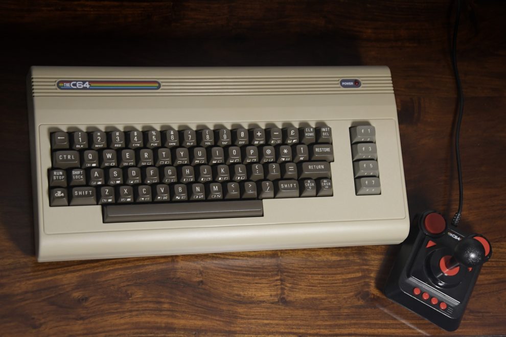 The C64 Maxi - droższa, lepsza, jeszcze bardziej retro | Skomplikowane