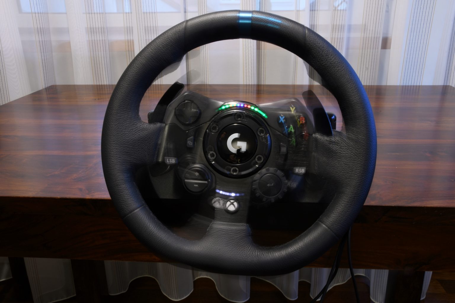 Logitech G923 - rozsądna ewolucja | Skomplikowane